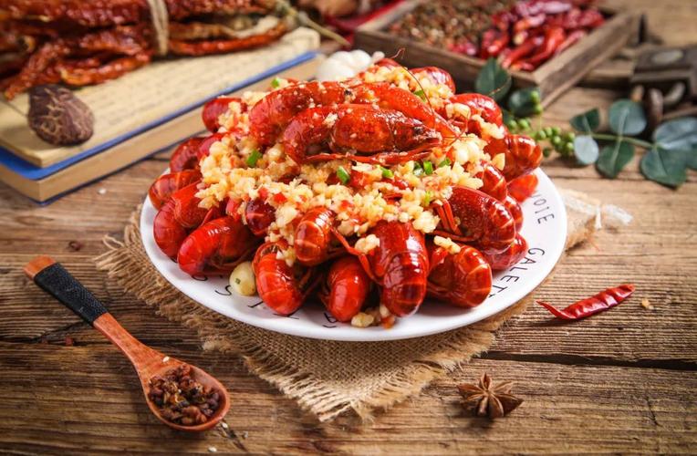 The most popular dish in summer food stalls, spicy and appetizing ...