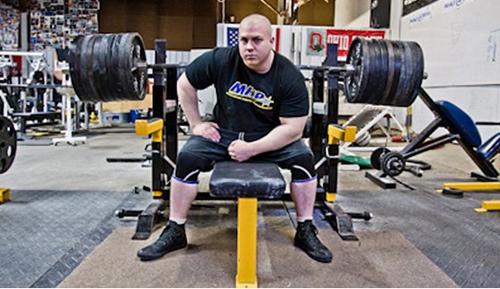 598.7kg!Jimmy Kolb breaks world record for single-layer bench press ...