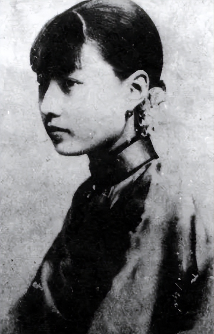 China's first female general, Hu Lanqi, was infatuated with Chen Yi for ...