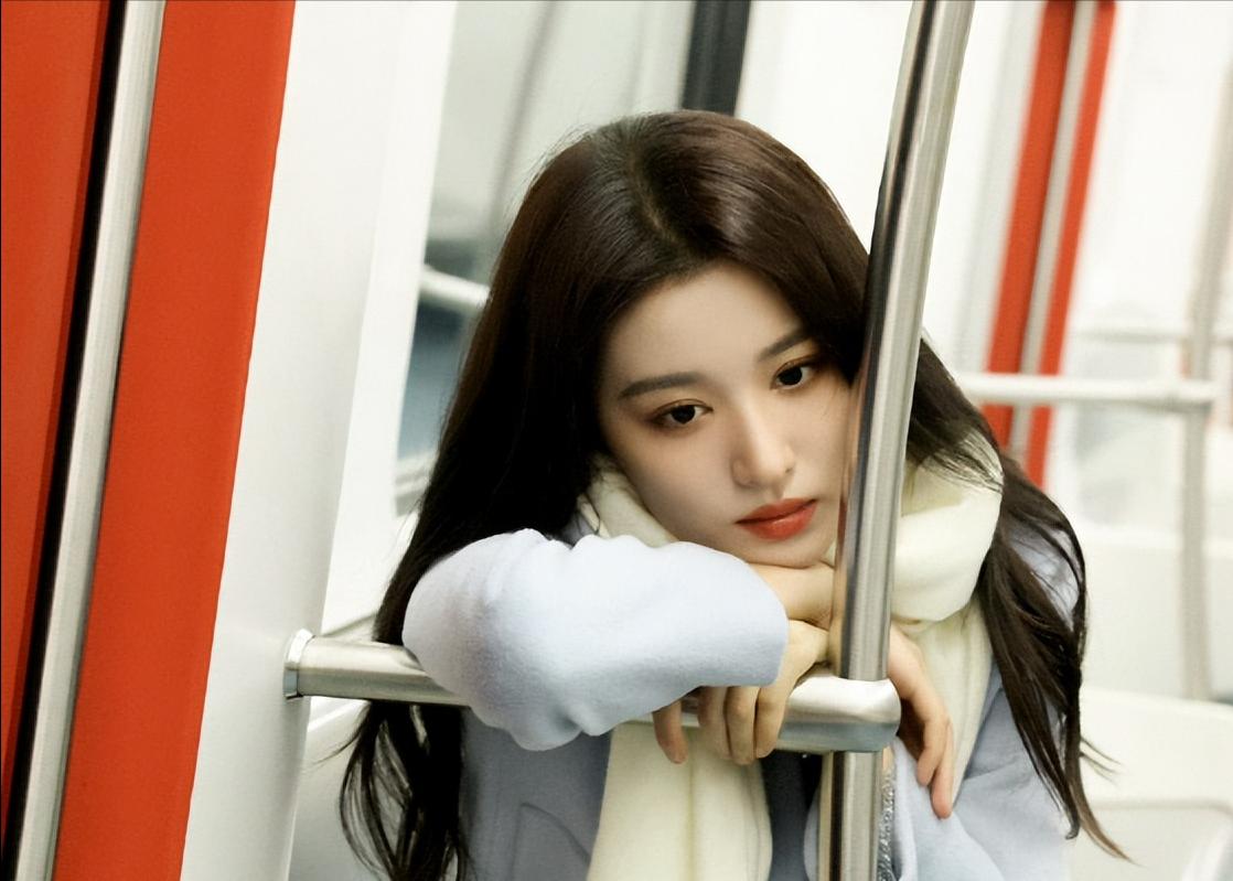 "Fireworks in My World": In fact, Song Yan is also a love brain - iNEWS