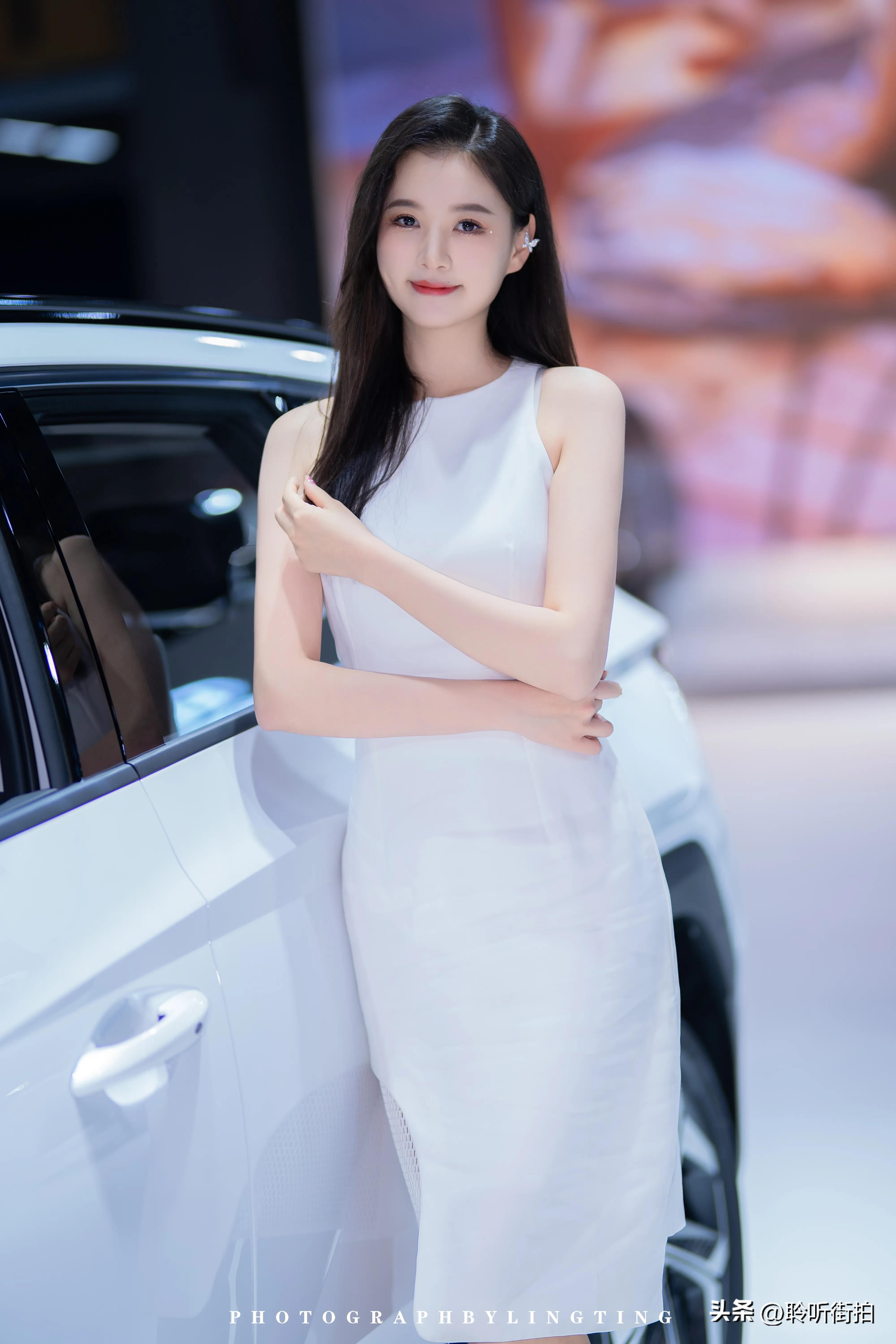 Auto show car model: Ru Jia - iNEWS