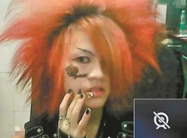 "Godfather Killing Matt" Luo Fuxing fell from the altar, revealing the ...