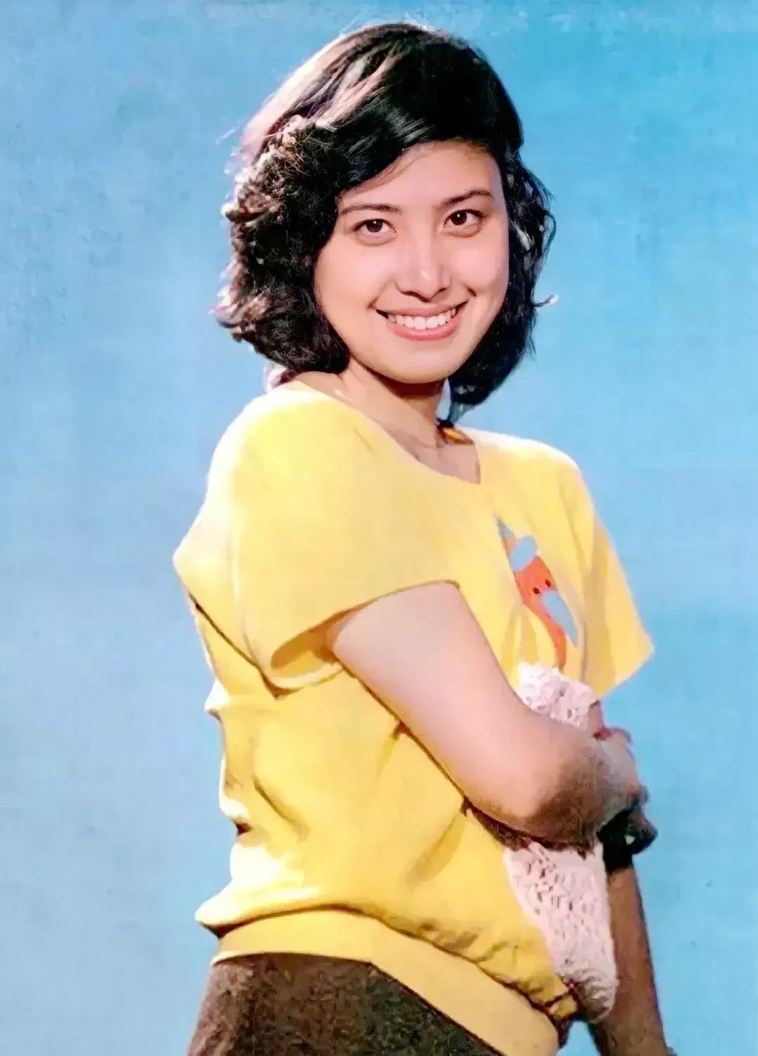 The ugly Wu Yuhua is not even qualified to be a group performer. How ...