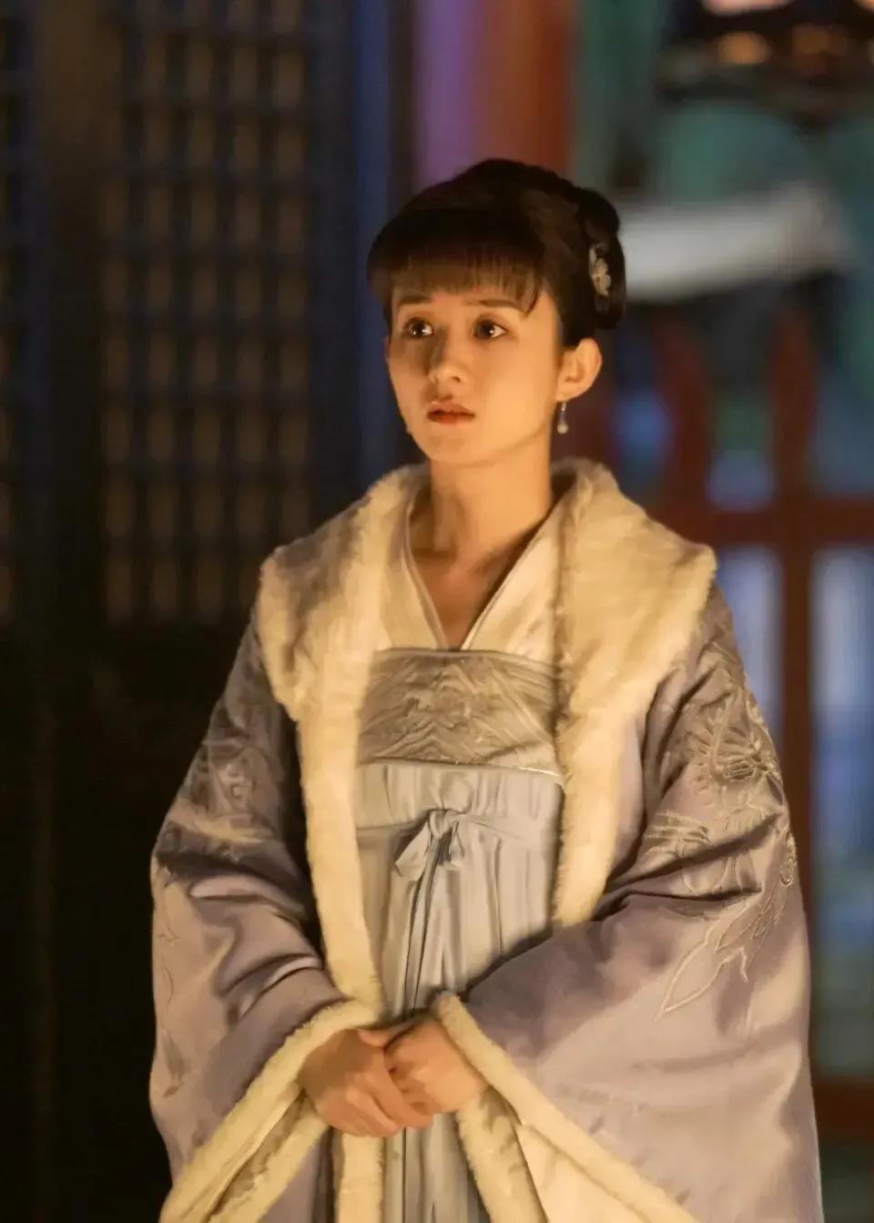 The Story of Minglan: Clear the clouds and see the blue sky and embark ...