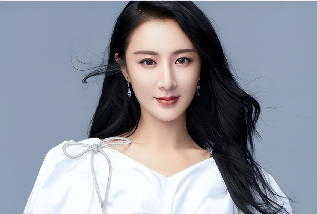 Deng Lun completely retired from the circle! He canceled his studio ...