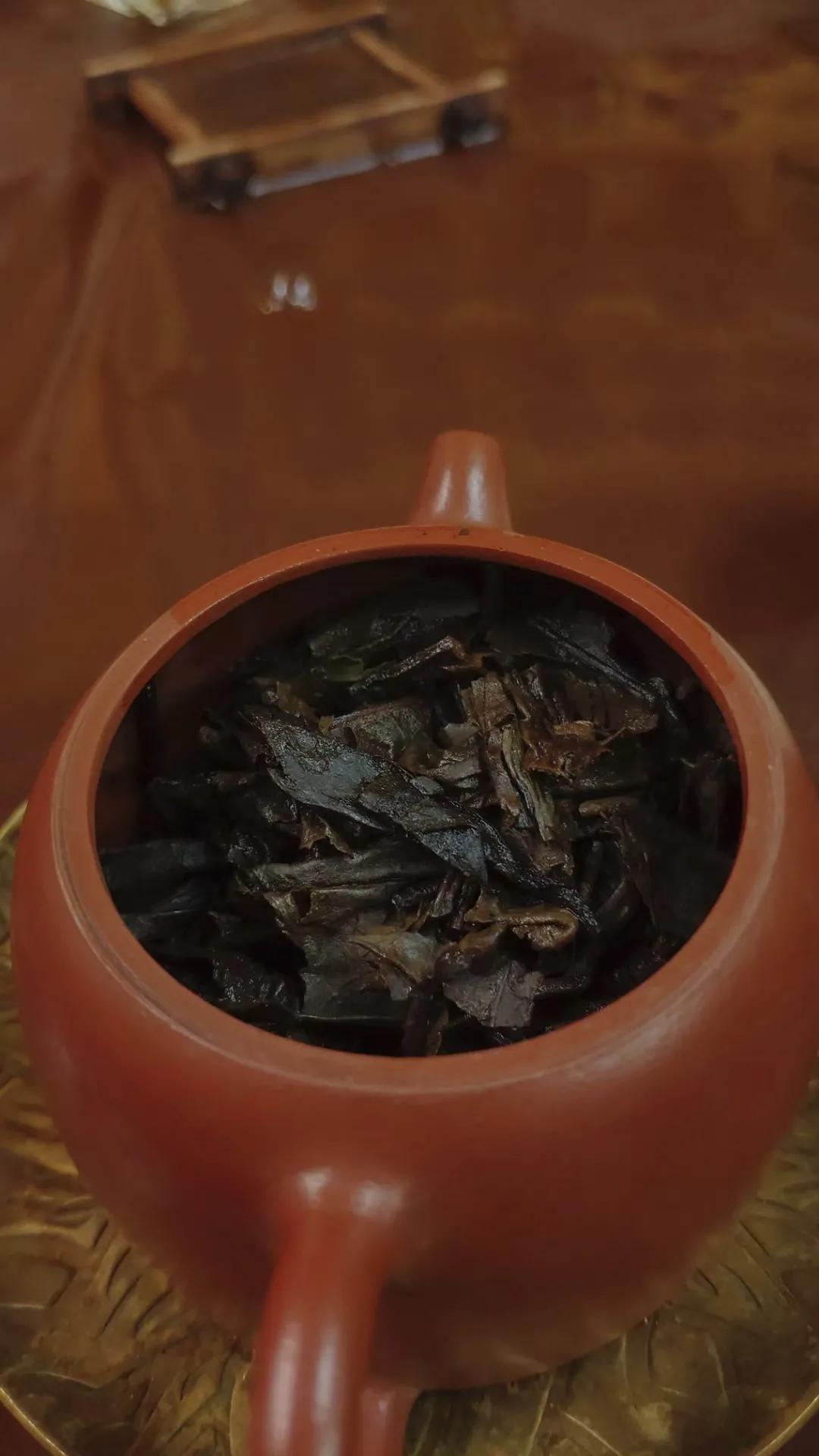 Antique tea that can be drunk in 1996, Yunnan Zhengshan Daye Green Cake ...