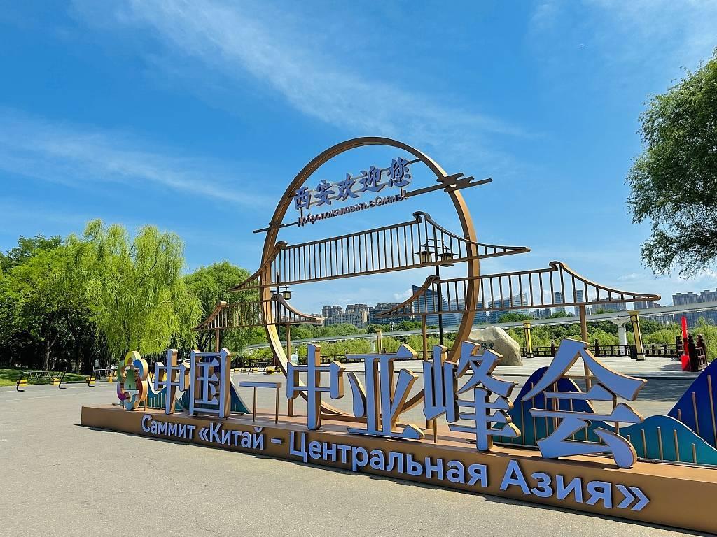 The mines buried by the United States exploded ahead of schedule in ...