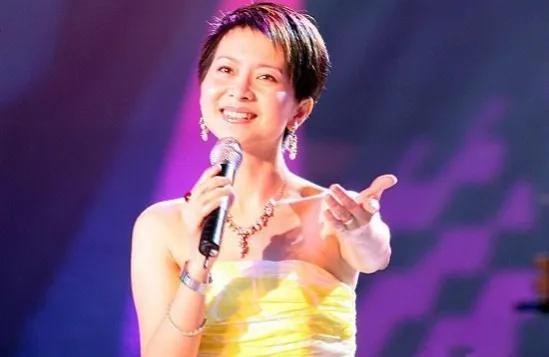Singer Gan Ping: Marrying a football player and stepping back, how is ...