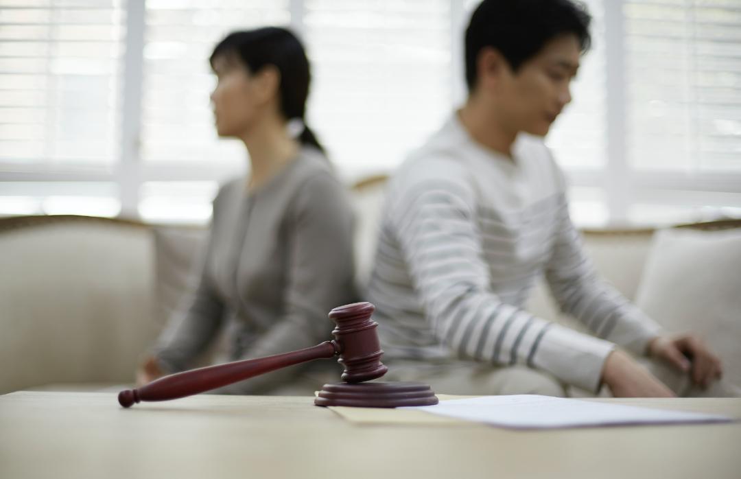 What should be the first step in getting a divorce? - iNEWS