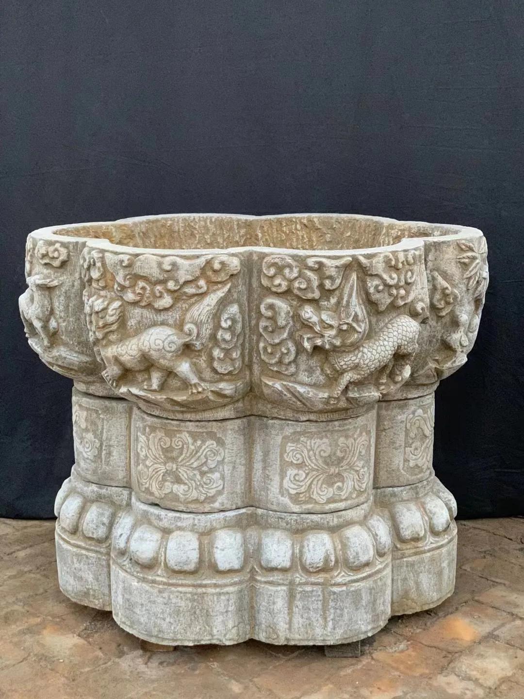 Rich state plum blossom mythical beast gate sea three-body structure ...