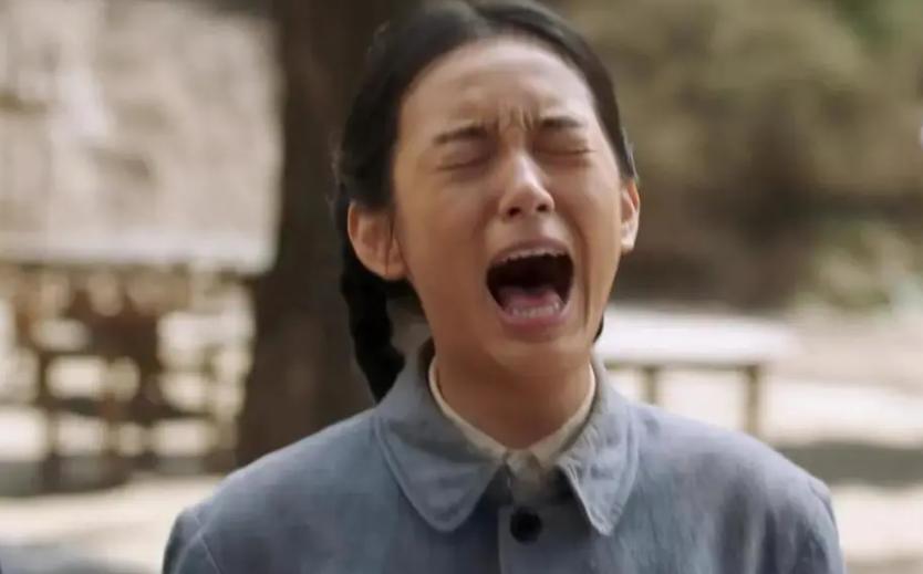 If you can't cry, don't act hard![Although there is a gale] Two actors ...