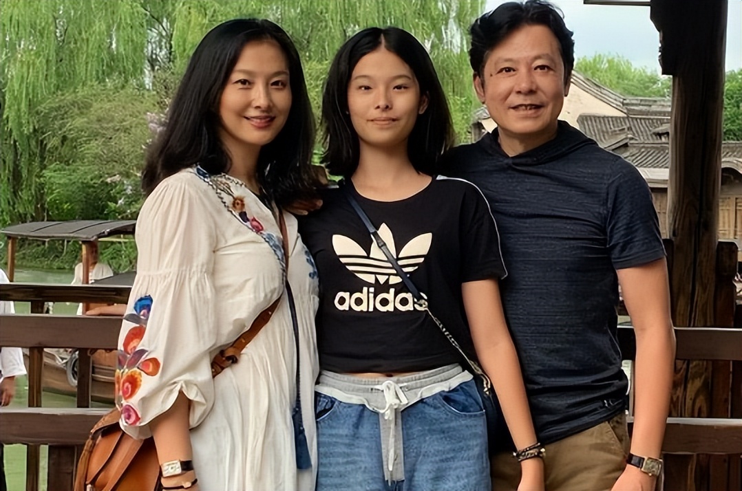 The 57-year-old Xi Gu's family settled in the United States, took the ...