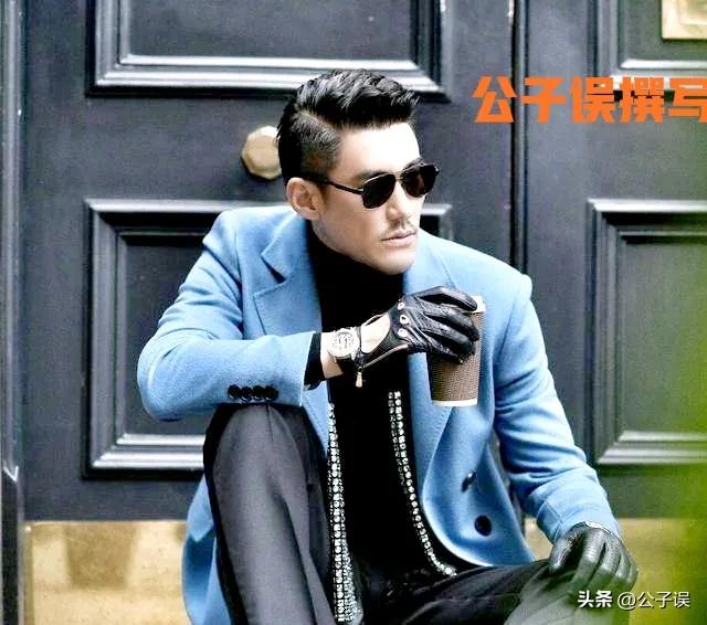 Gossip with Edison Chen's father, kissing Carina Lau passionately, his ...