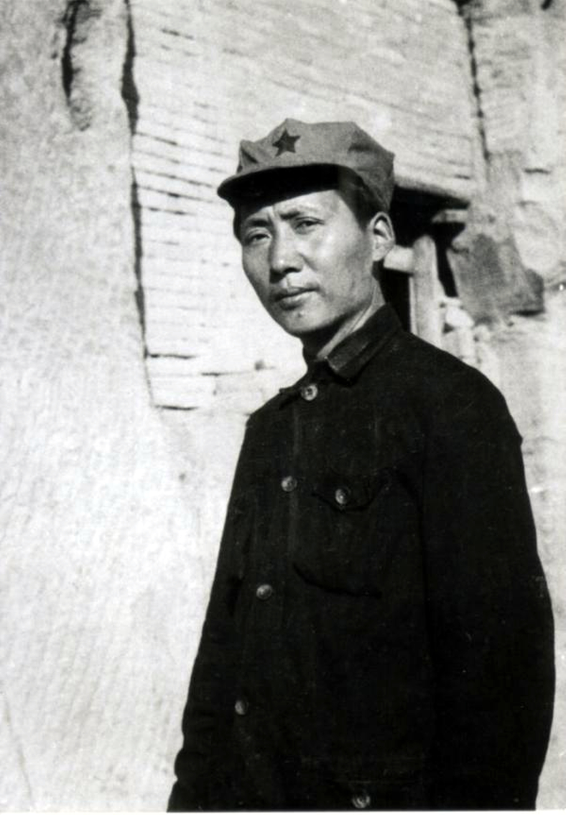 After Lin Biao defected, Zhou Enlai wailed loudly, Ji Dengkui stepped ...