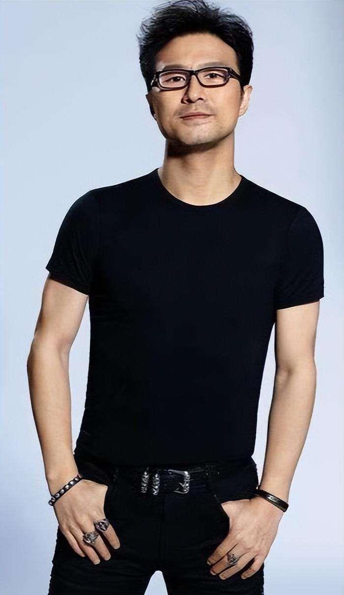 It's never too late for a gentleman to take revenge after ten years ...