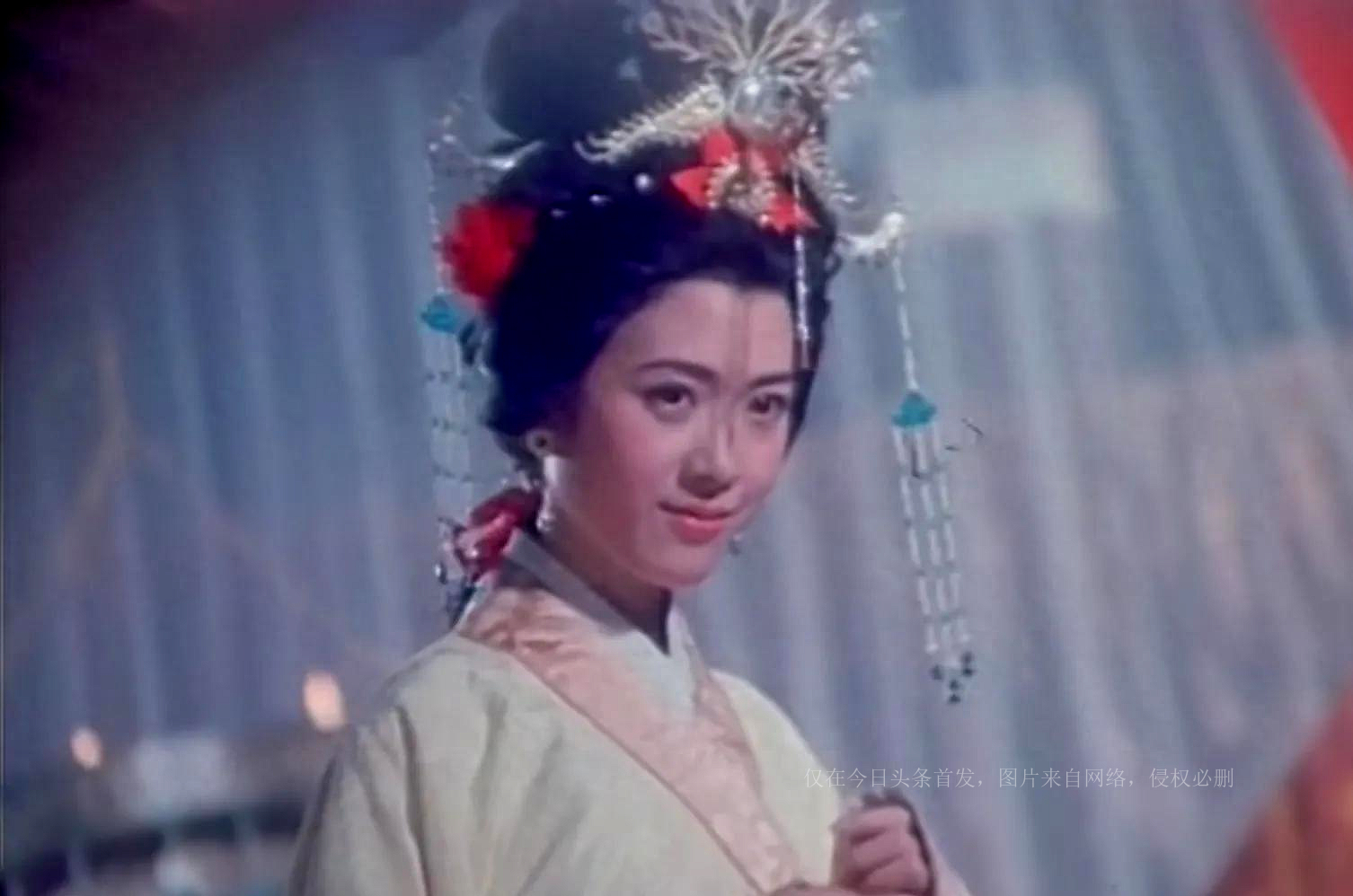 I only admire these 10 stunning early classical beauties from the ...