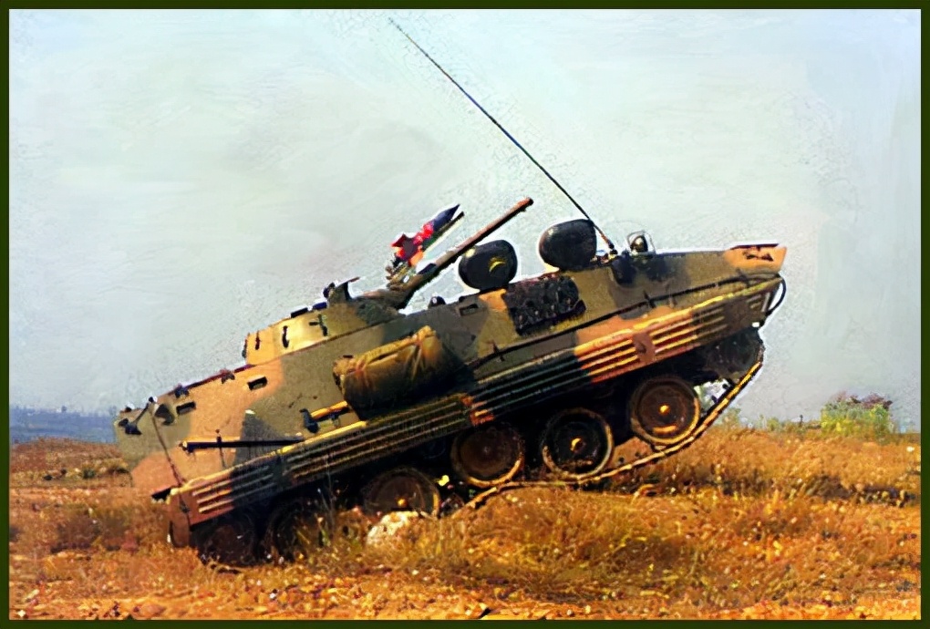 Foreign trade of Type 85 armored transport vehicle - iNEWS