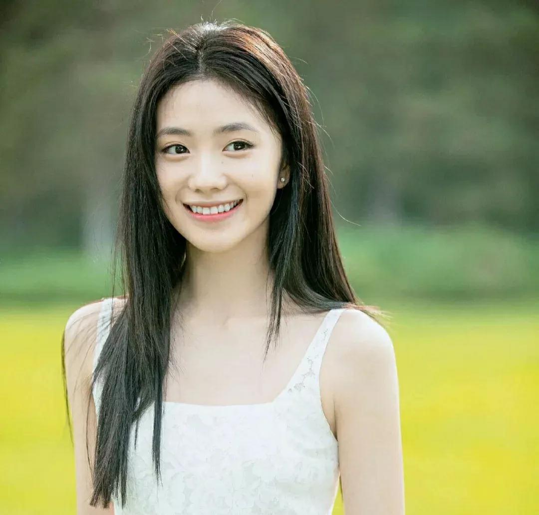 Small gossip, baby, Song Qian, Reba, Zhou Yanran, Liu Haocun - iNEWS