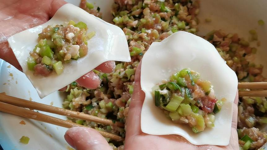 Dumpling Knot Soup Stand aside, make this delicacy with celery so ...