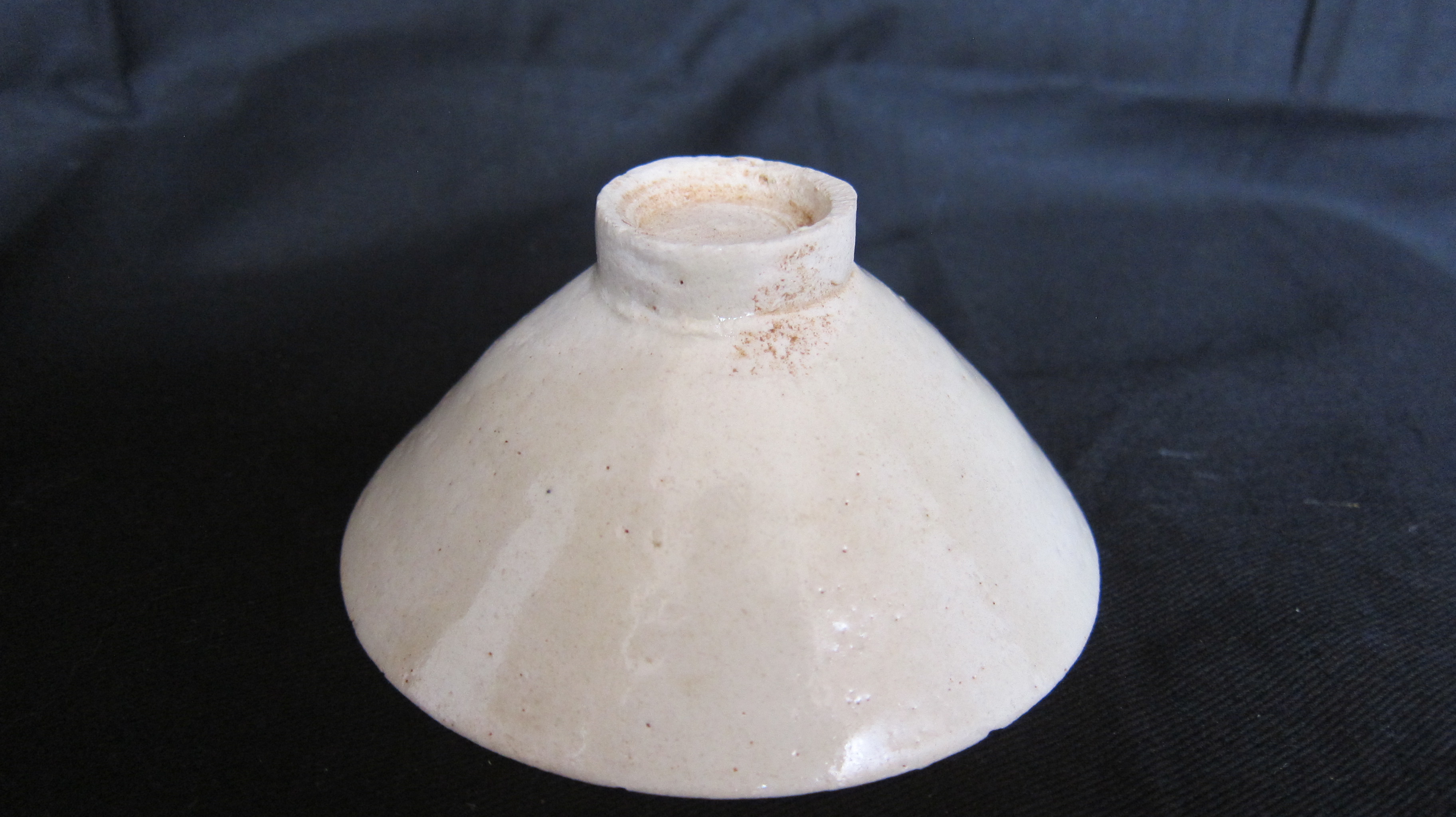 Dayi kiln white porcelain cup - iNEWS