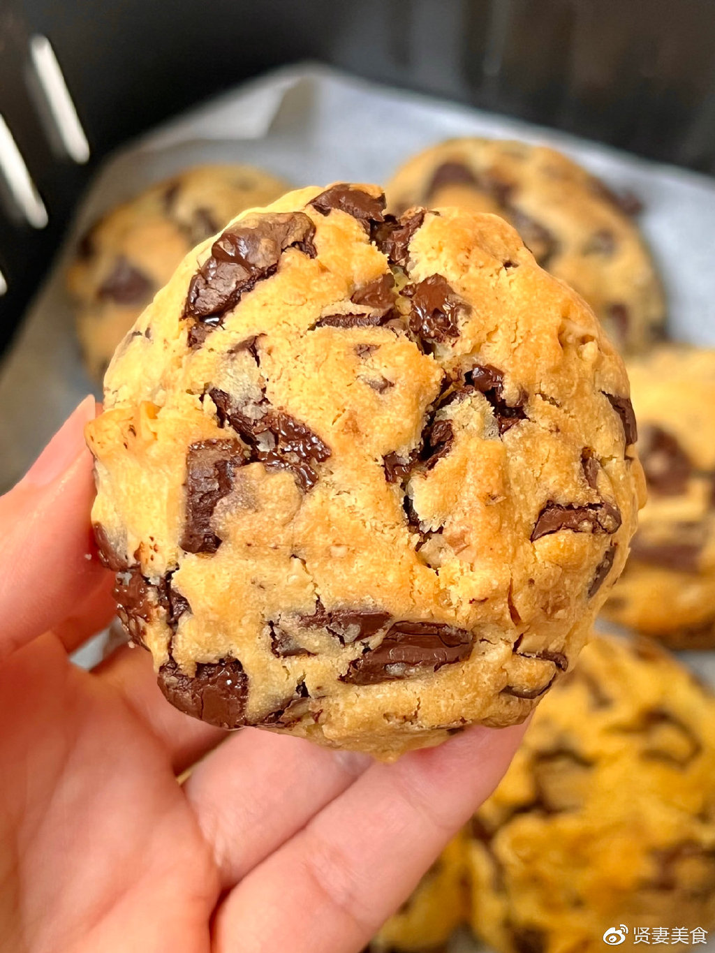 Super delicious New York soft cookies, crispy on the outside and soft ...