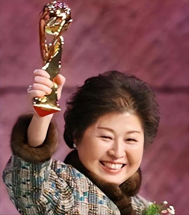 The richest woman in China, the legendary story of Zhang Yin starting ...