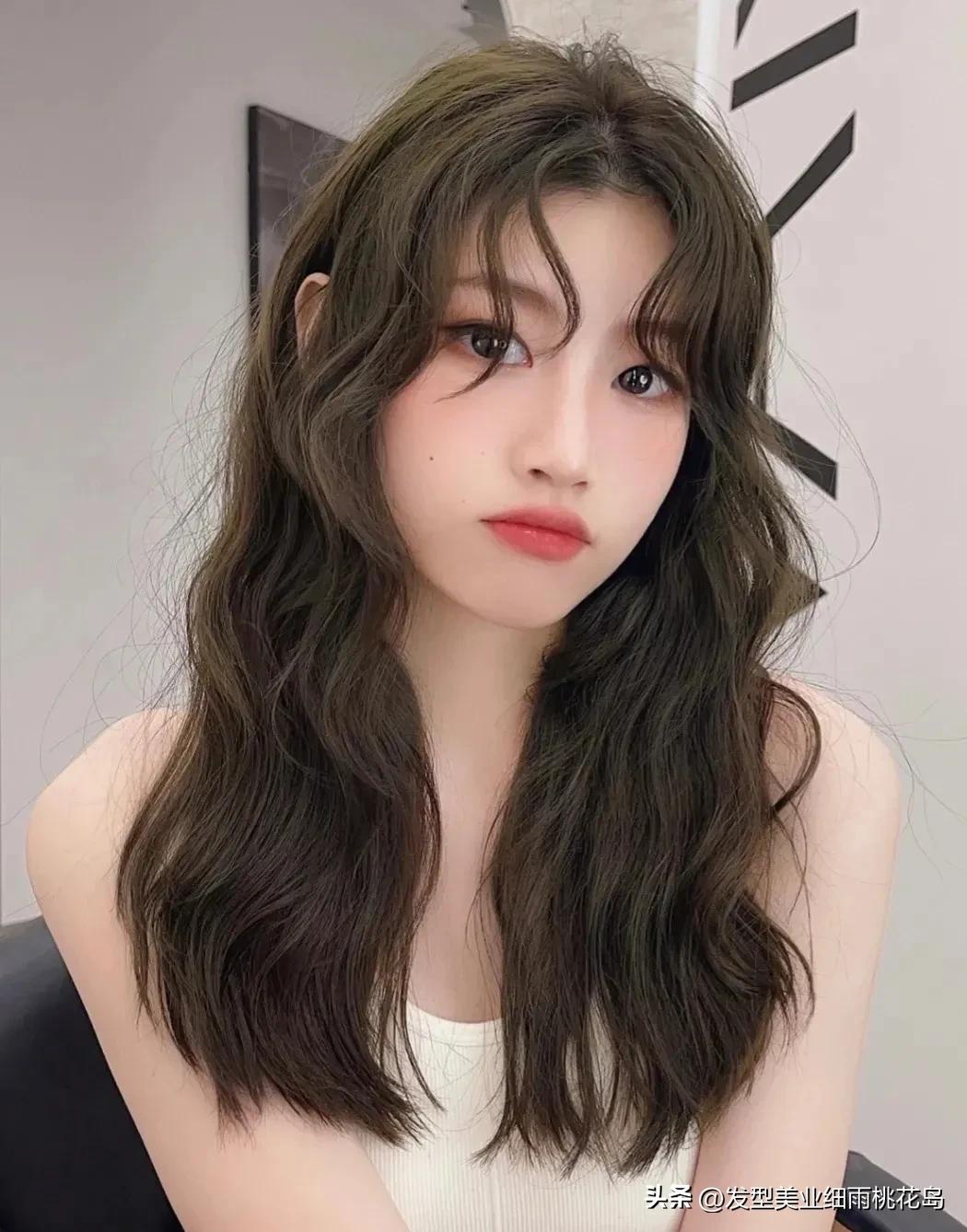 Perm a "perm to the top" hairstyle - iNEWS