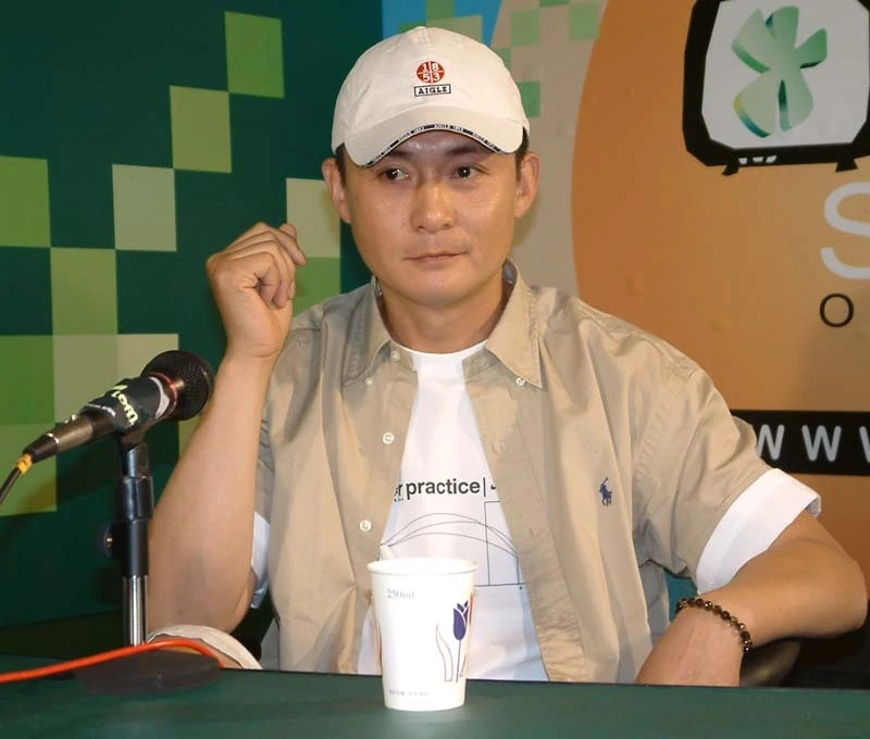 "Actor" Xing Minshan: Marries a teacher's daughter, the hero saves the ...