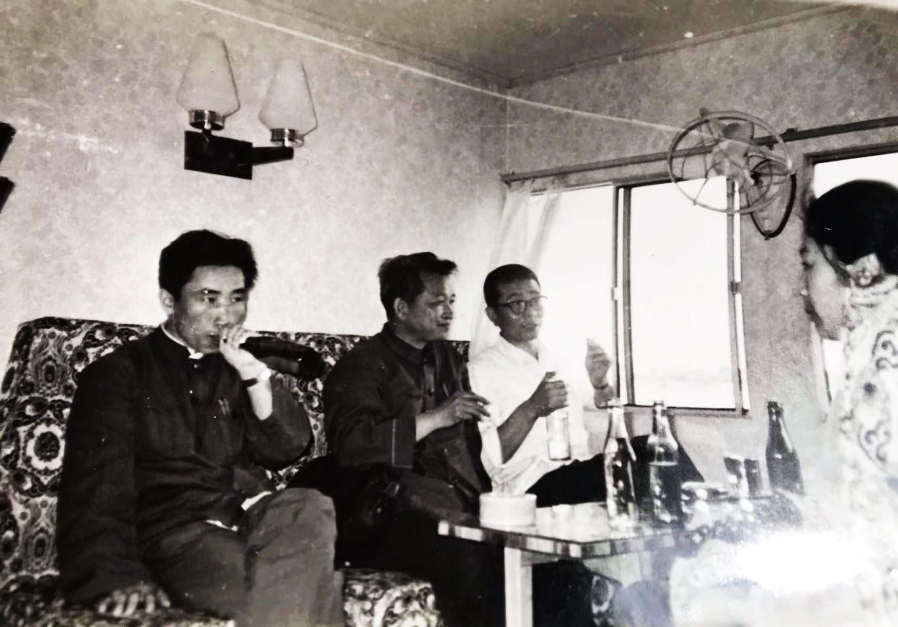 Diligently studying Xiao Hong all his life, ten years and ten years ...