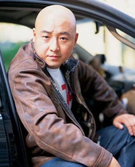 Zhou Xiaoou and Wu Jing were young, they raised their son alone after ...