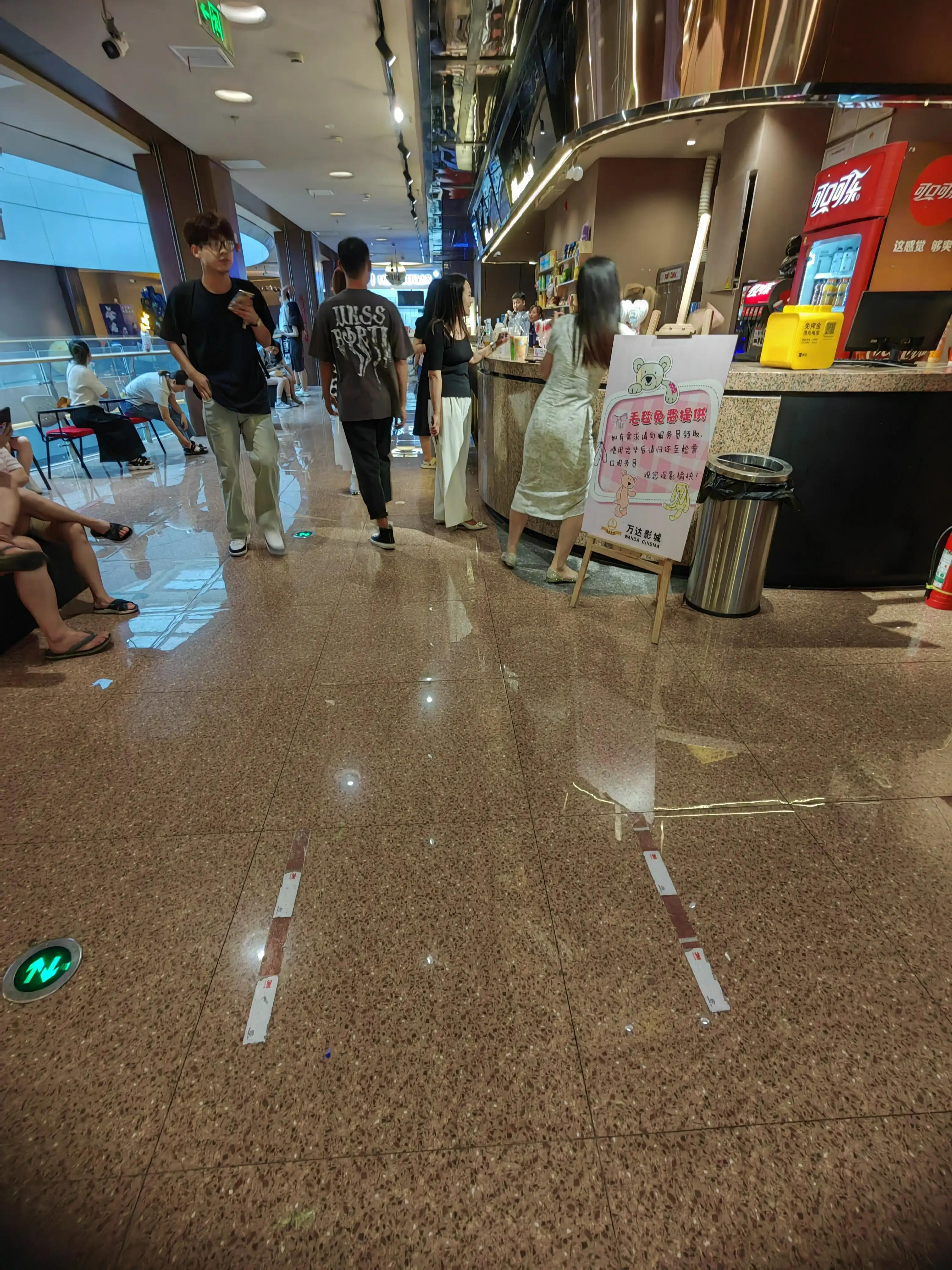 Why is she so popular when she disappeared? - iMedia