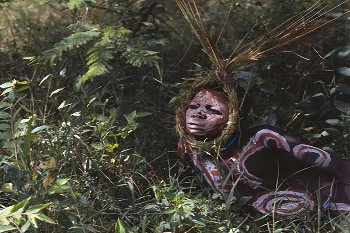 The real Lilliputian, who gave birth to children at the age of 8, has ...