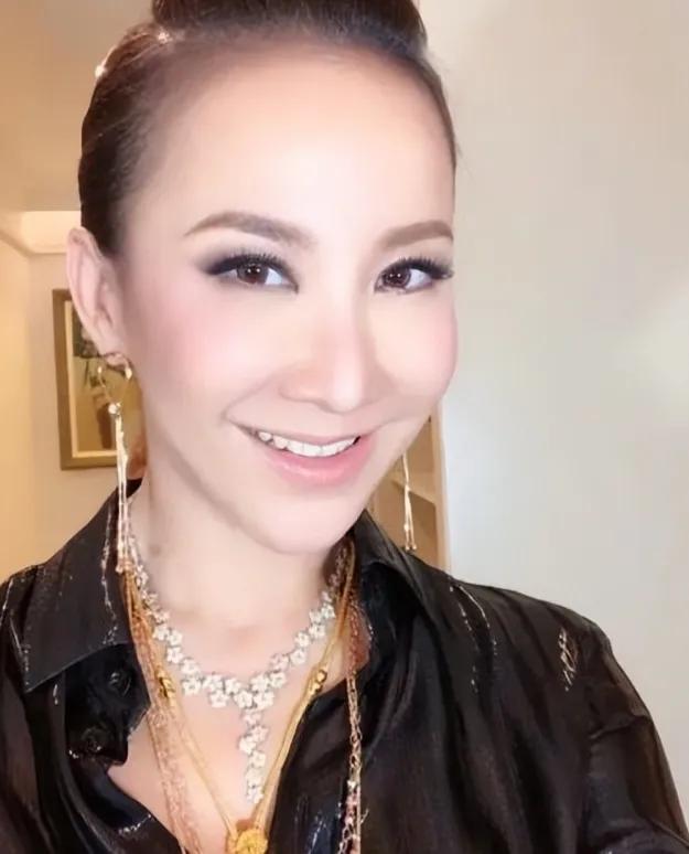 Memorial, the life of singer Li Wen - iMedia