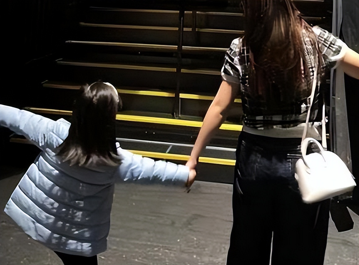 Gambi defeated Lu Lijun and won hundreds of billions of property, but ...