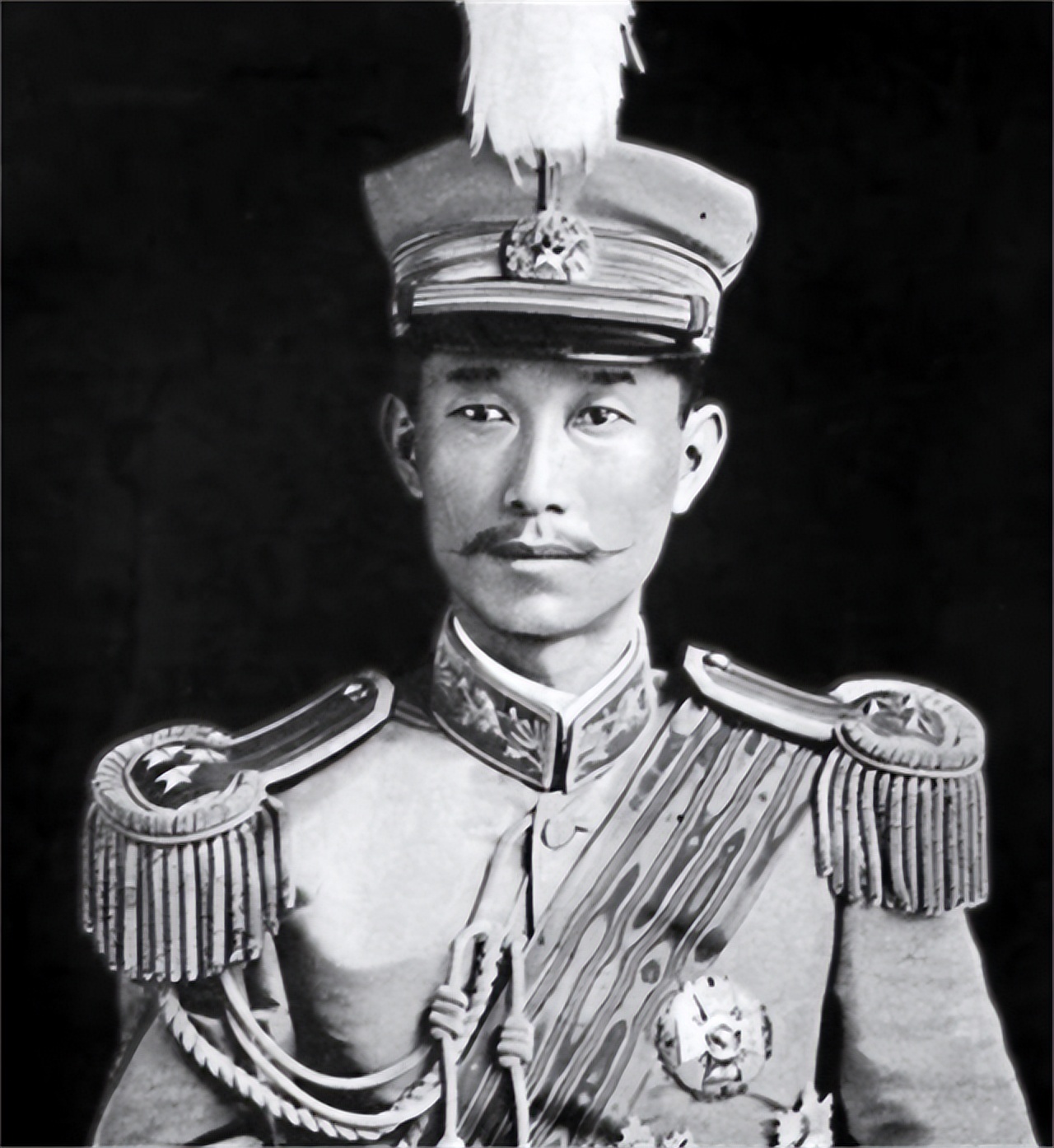 Of the 11 army commanders of the Anti-Japanese Federation, only one ...