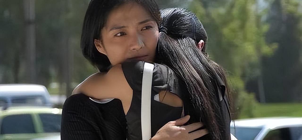 10 years after the original famous actor Li Ting passed away, her ex ...