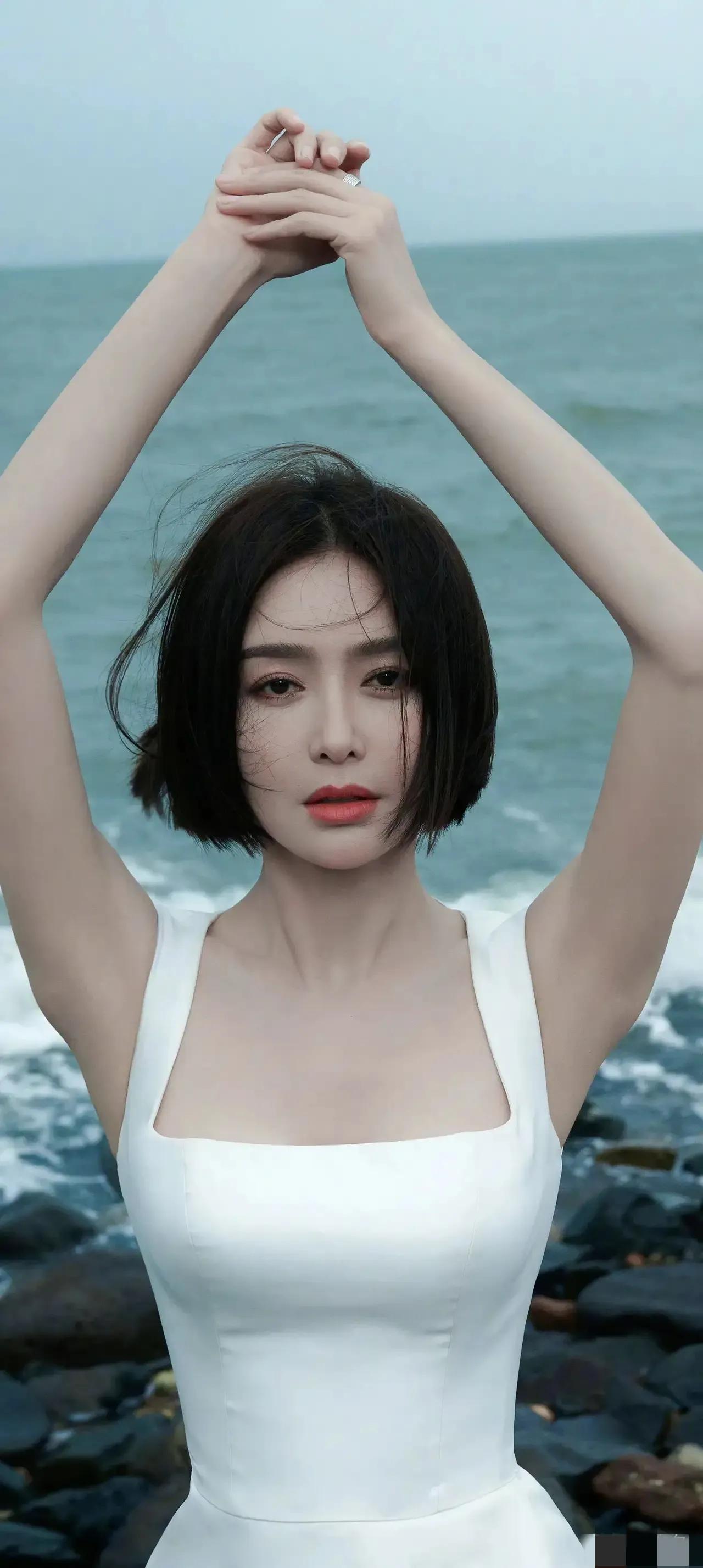 Sexy and charming Qin Lan - iMedia