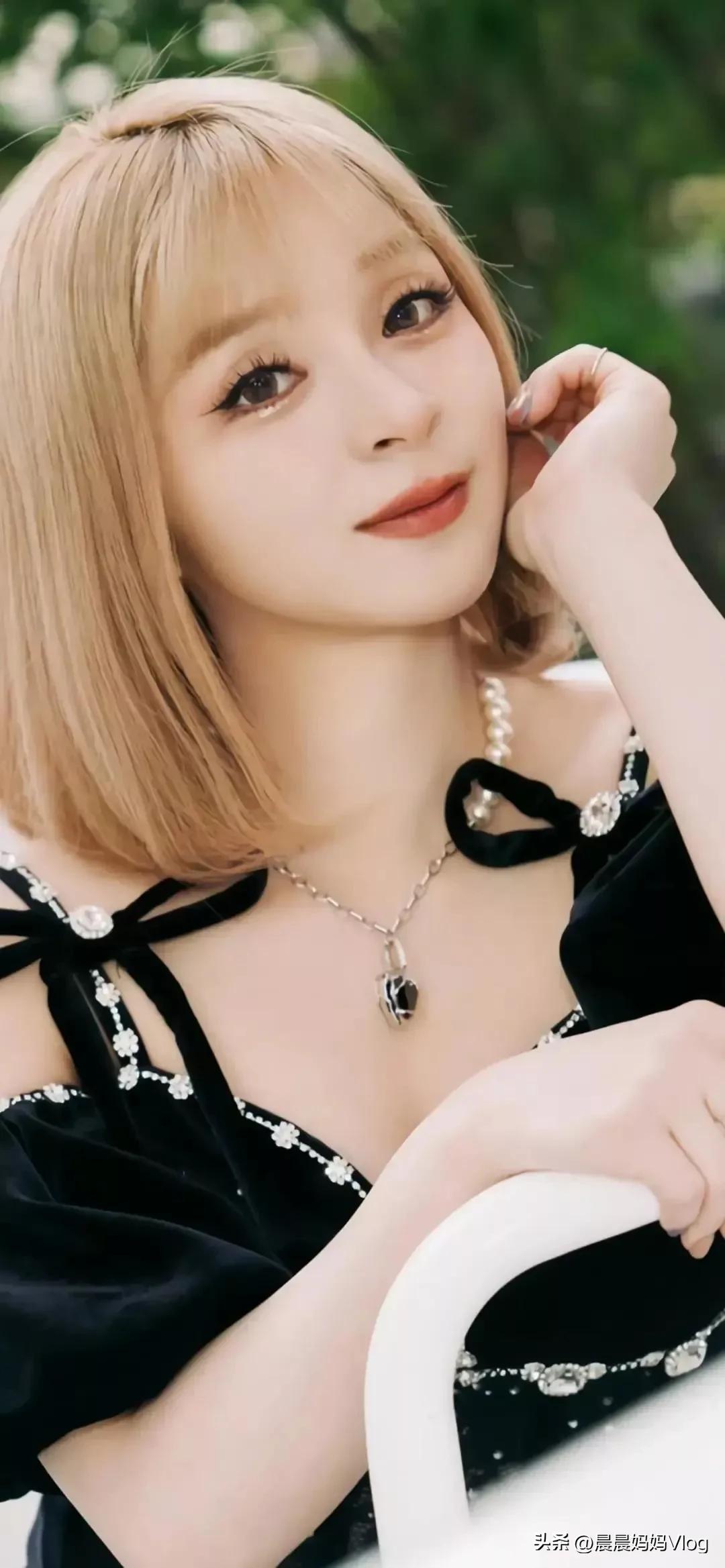 Share pictures——beautiful beauty Meiyi Liya - iNEWS