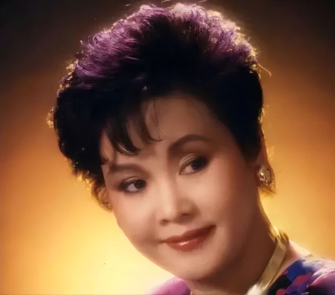 Li Guyi: The tears and ups and downs behind the glory, what is her life ...