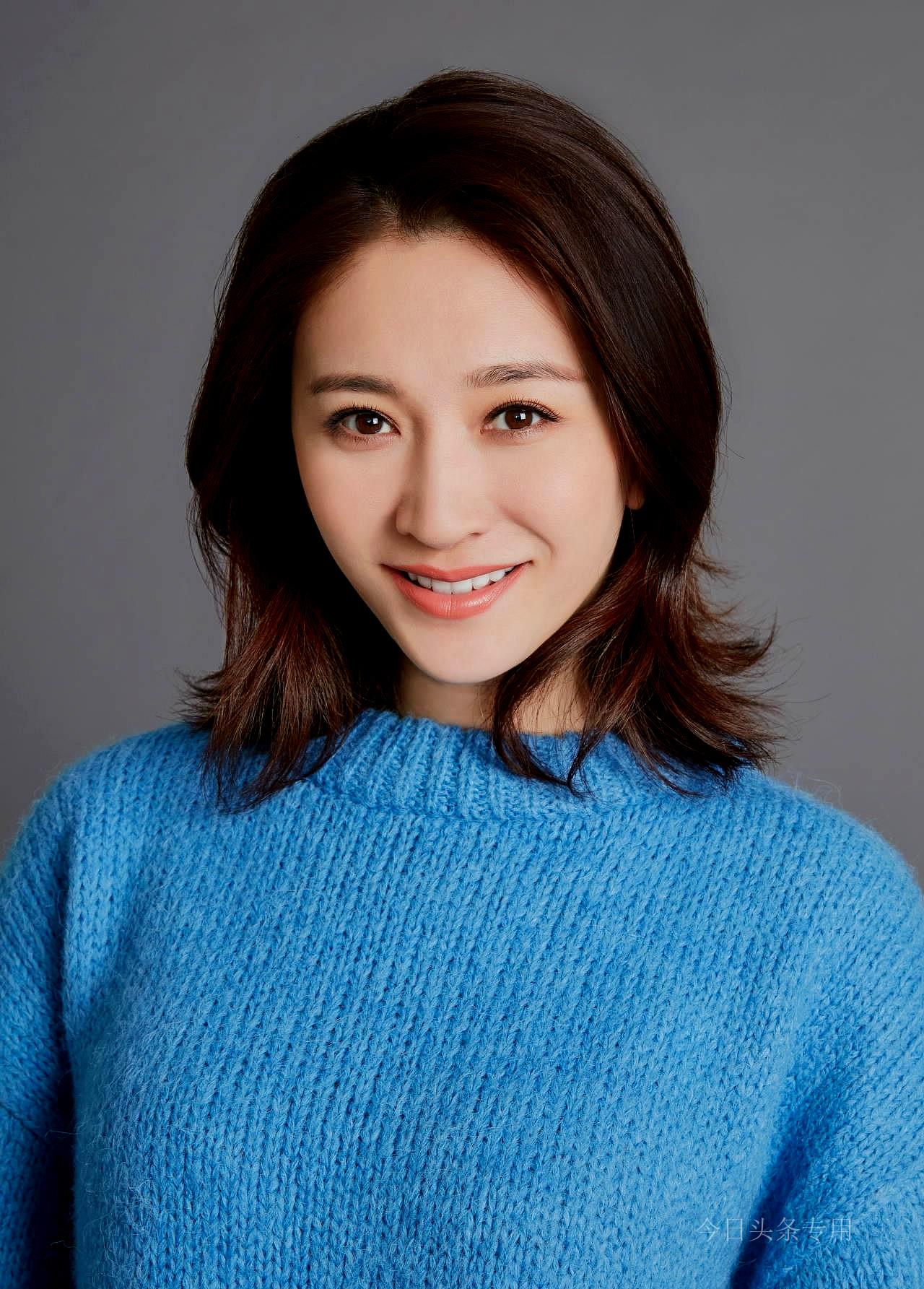 Is Li Xiaoran considered a top beauty? Just take a look at her photo ...