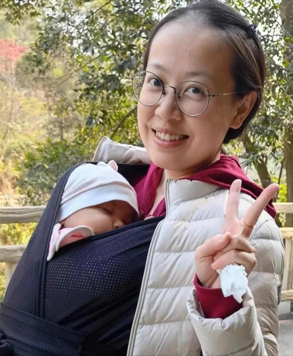 Use the strap skillfully to save effort with the baby - iNEWS