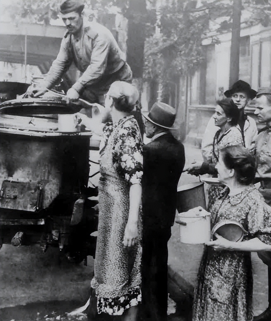 20 precious old photos, which one have you seen? - iNEWS