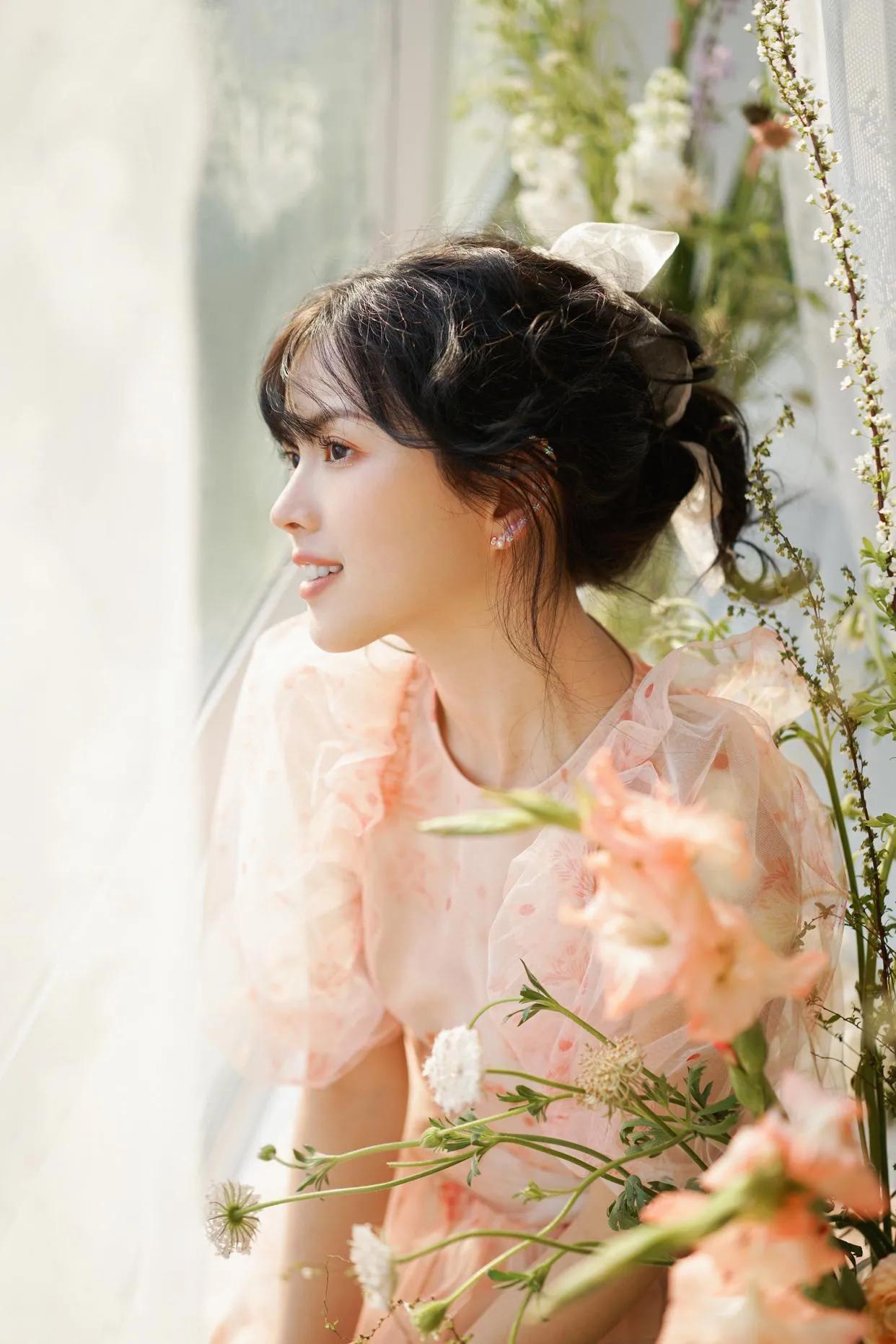 The best beauty Zhong Enqi - iNEWS