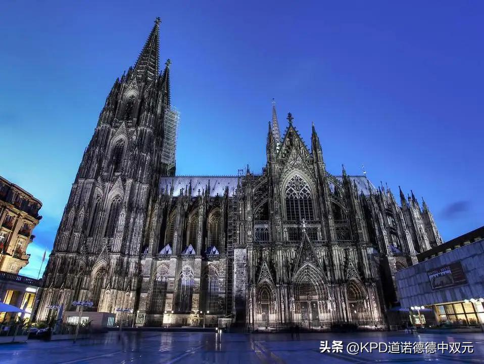 An example of Gothic architecture - Cologne Cathedral - iNEWS