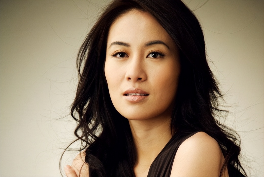 43-year-old Michelle Ye is suspected of not wearing any clothes ...