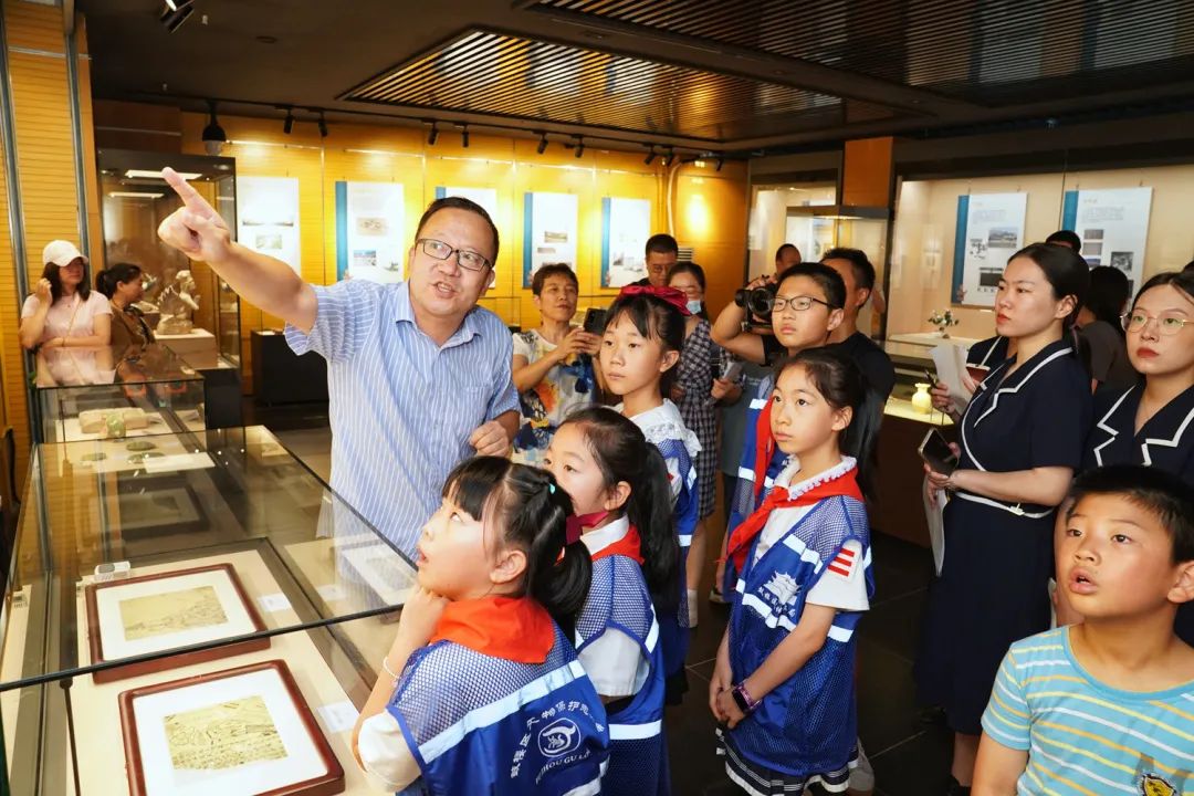 The wind of the Xixia Dynasty at the foot of Helan Mountain blows into ...