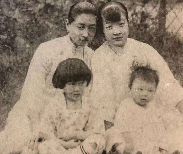 Born to a wealthy family, the lives of eight daughters of Sheng ...