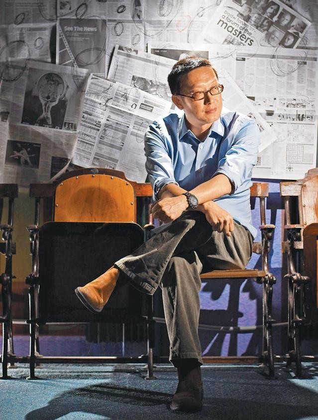 Famous Director Series: From Cameraman to Director - Liu Weiqiang - iNEWS