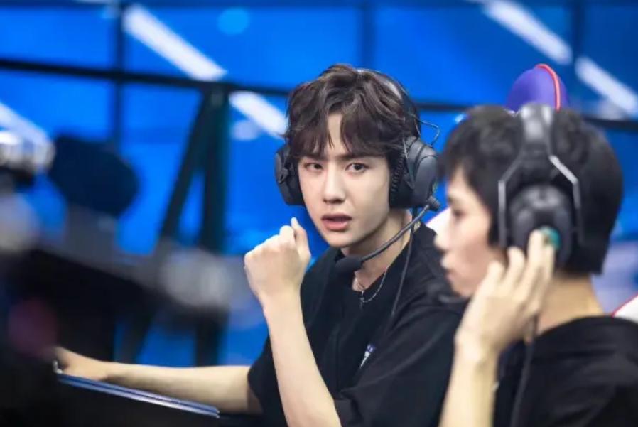 The leader said that the resource melon: Xiao Zhan, Ni Ni, Wang Yibo ...