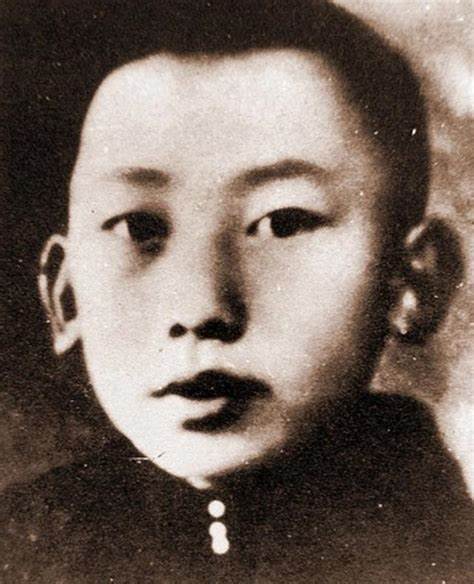 In 1946, Mao Chuxiong, the son of Mao Zetan, died at the age of 19 ...